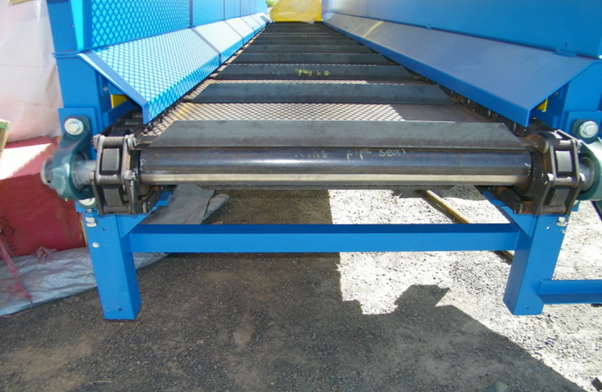 Flight Chain Conveyor - TQP Conveyors
